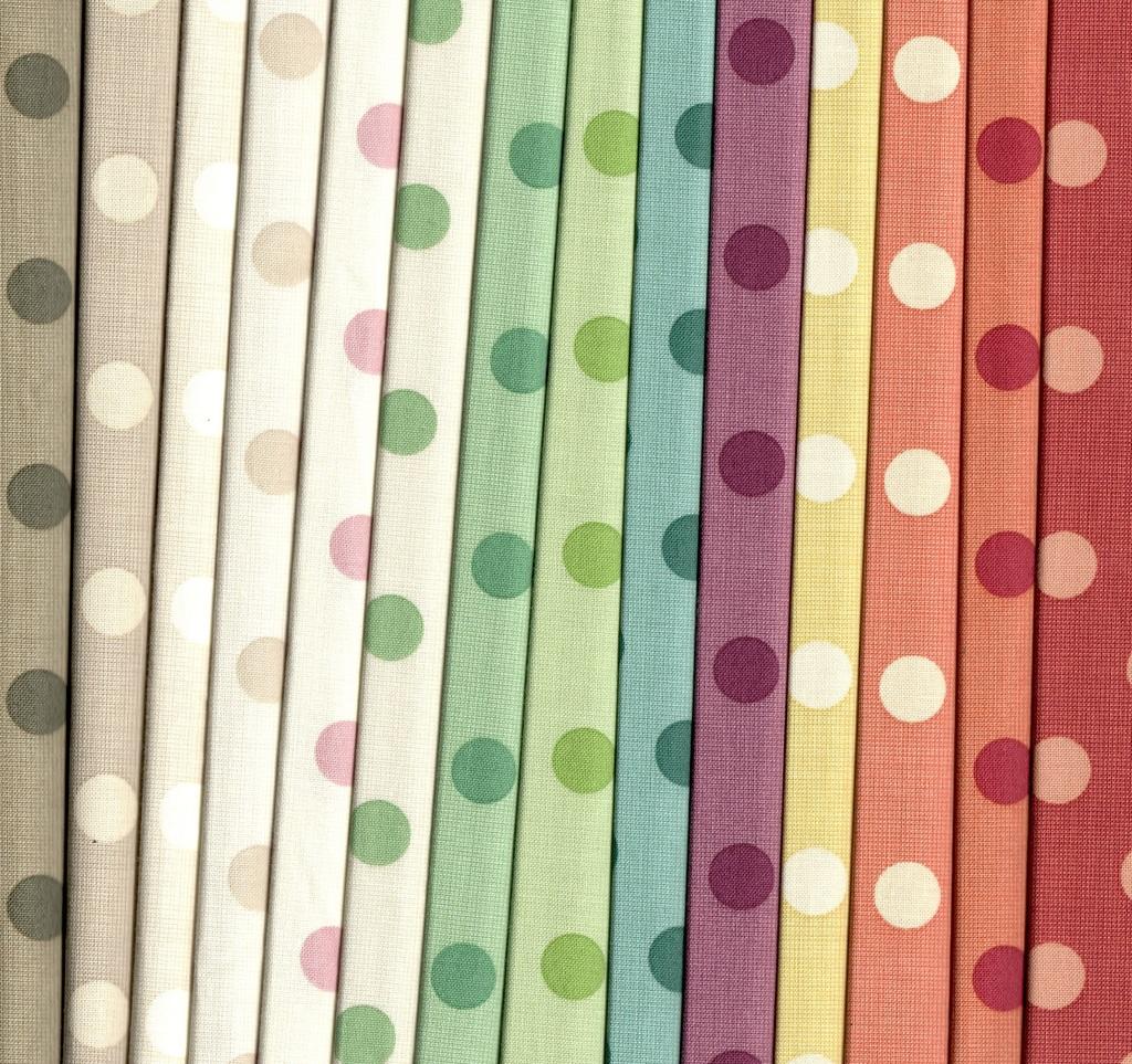 Quiltessential Fabric Pack - 14 Fat Quarters - Old Country Store Fabrics
